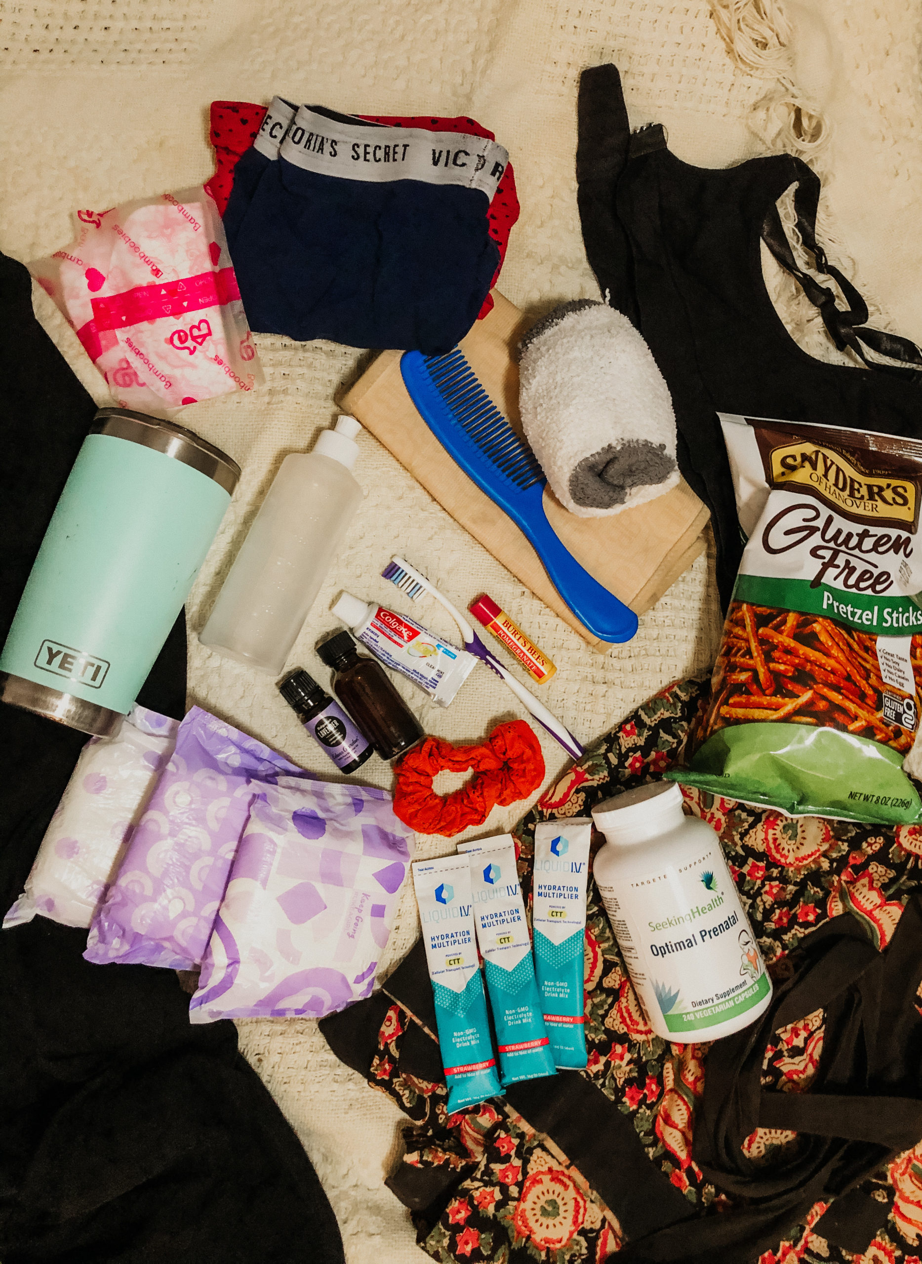 What’s In My Birth Bag? (My Birthing Center Checklist) – Lil Mama Bear Blog
